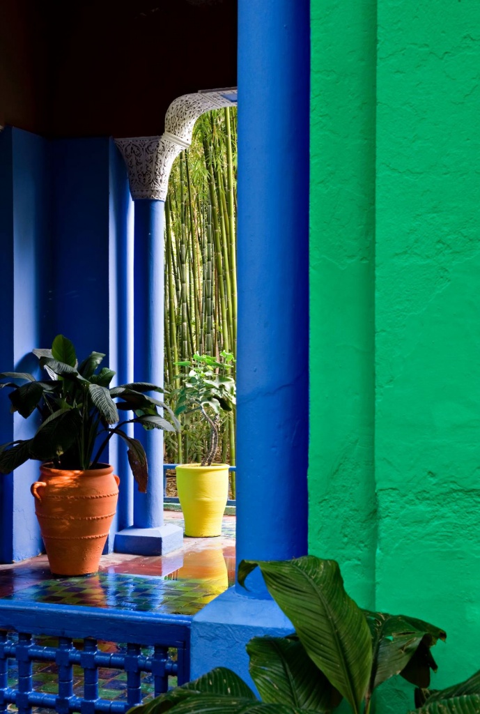 French Friday | Powerful Yves Klein Blue Paint Color And Design ...